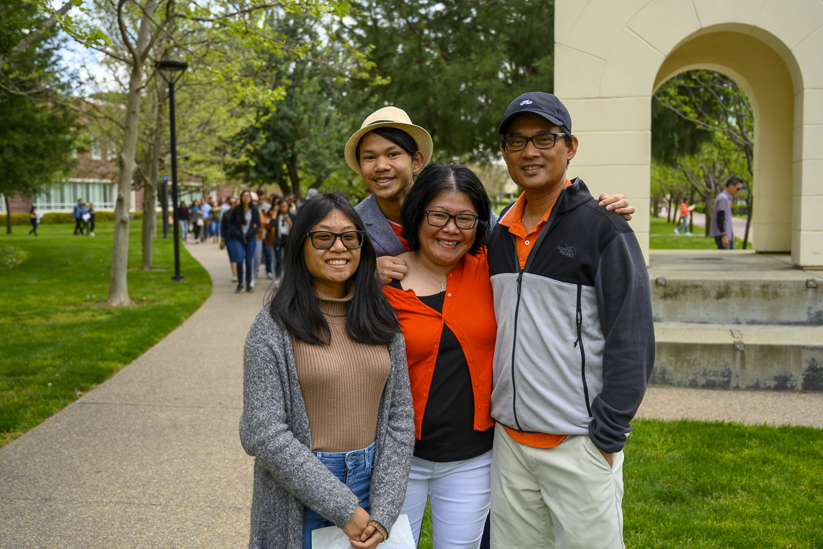 Apply for Housing — New and Transfer Students | UOP